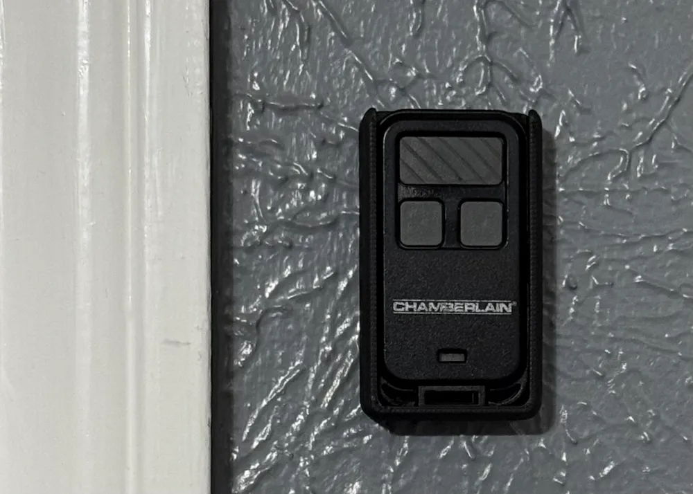Chamberlain Garage Door Fob Mount by Dannyelfman1 - MakerWorld