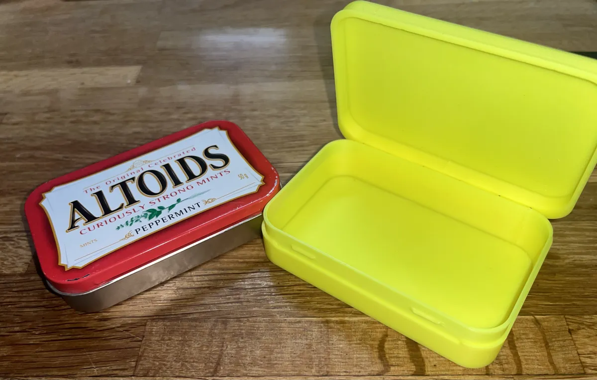 Small Flip top case (Altoids Tin) (Print in Place) - Free 3D Print ...
