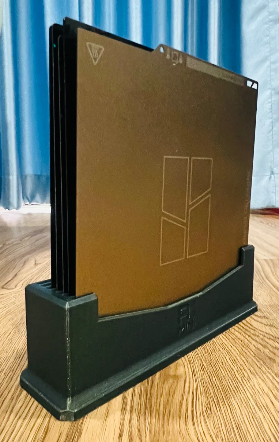 A1 Mini Build Plate Storage Holds 7 build plates! by Siam3D - MakerWorld