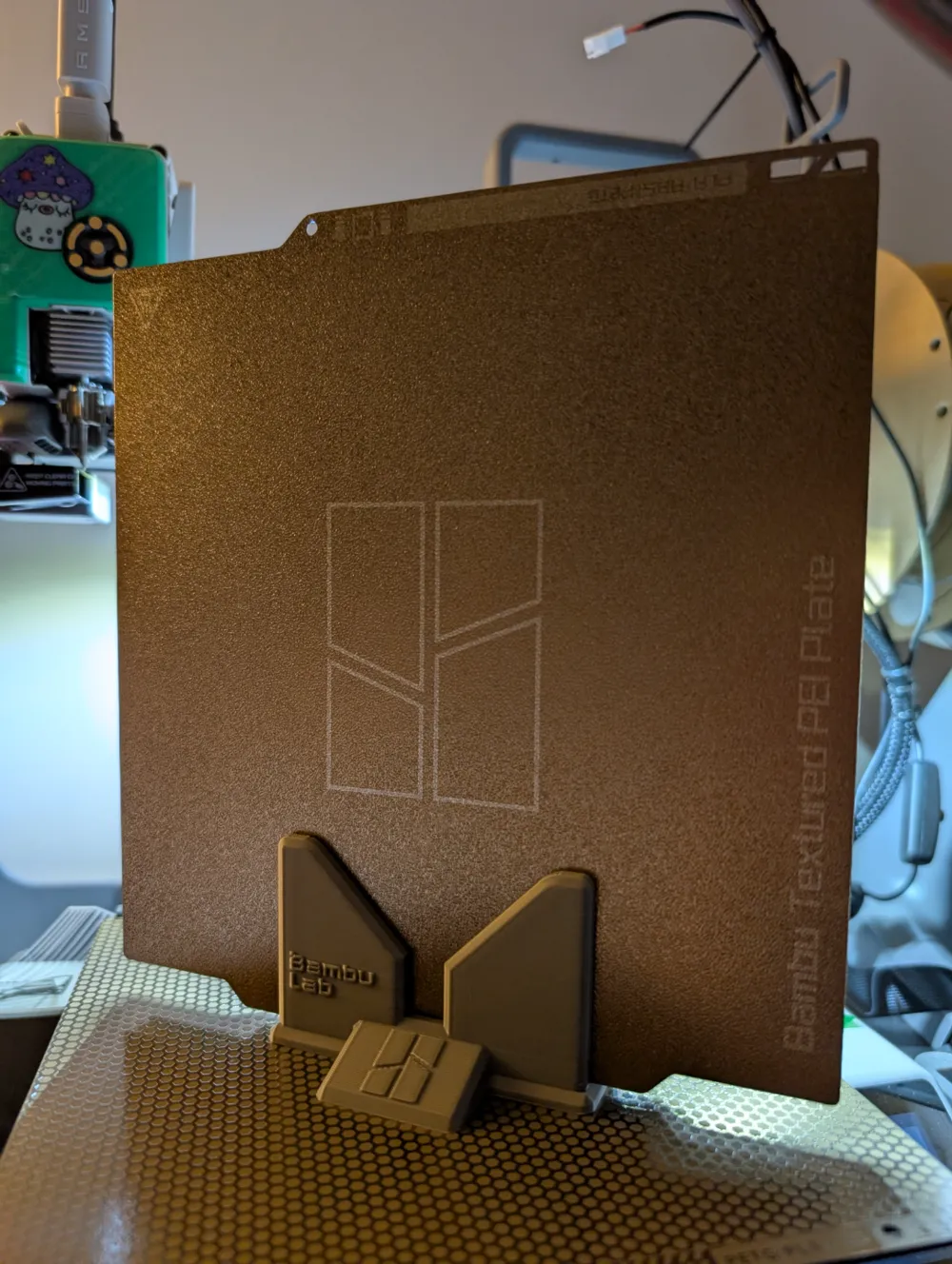 A1 Mini Build Plate Rack V2 with Stabilizer Foot by RobbitHobbit22 ...