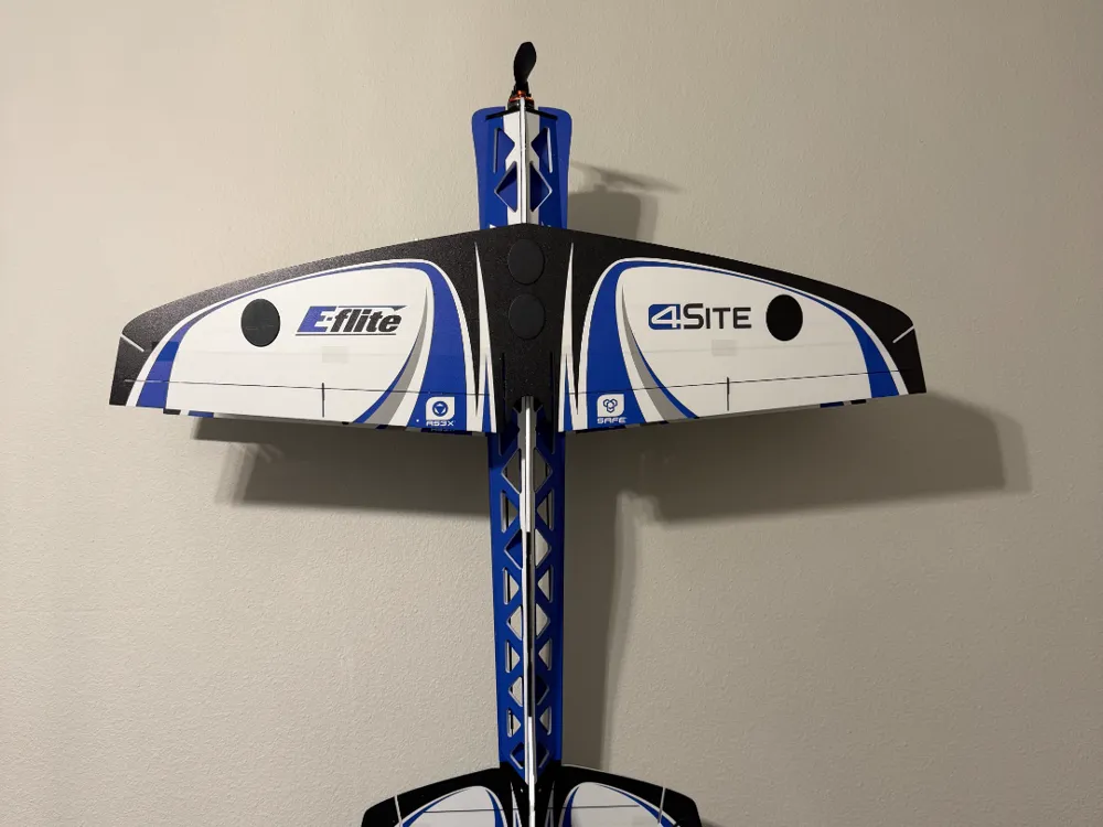 E-flite 4-Site RC Flugzeug Wandhalterung – Kostenloses 3D-Druckmodell ...