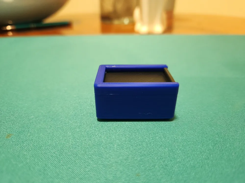 Single day pill box with sliding lid by Mattyds - MakerWorld