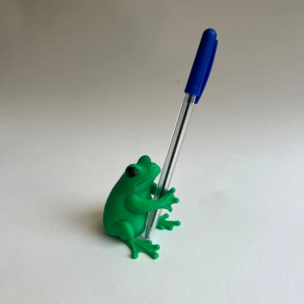 Frog Pen Holder (AMS - NO AMS) - Free 3D Print Model - MakerWorld
