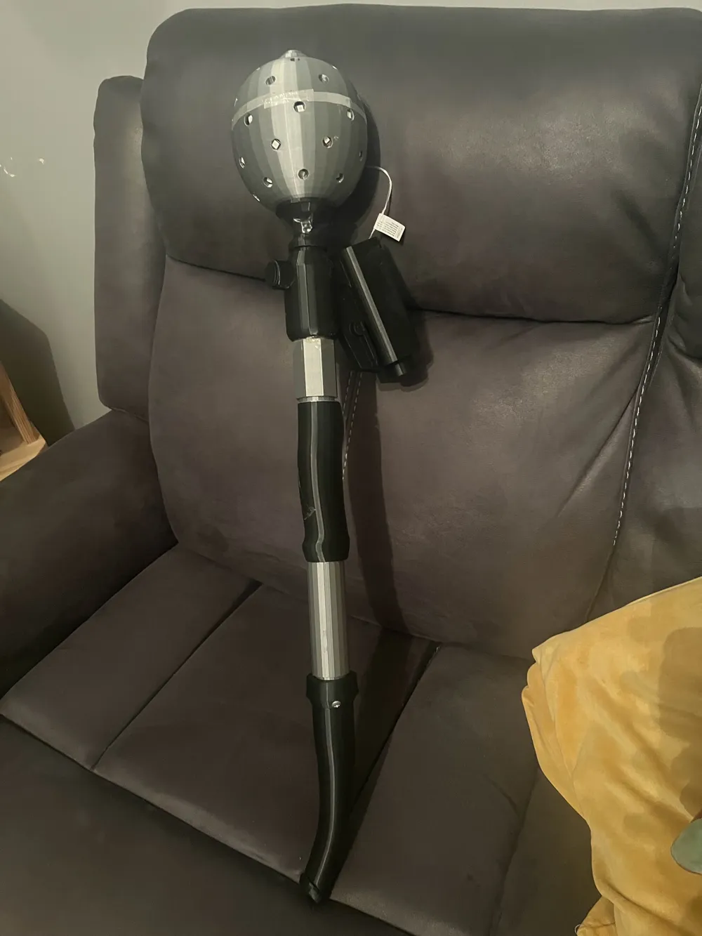 SCPSL Jailbird Cosplay Prop Remixed by Marshmarrow MakerWorld: Download ...
