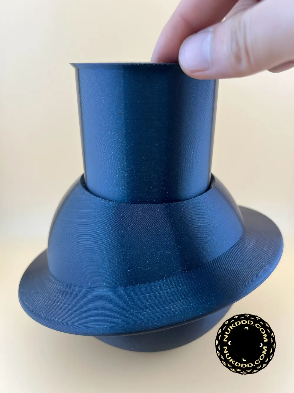 Planet Planter by NUKDDD MakerWorld: Download Free 3D Models