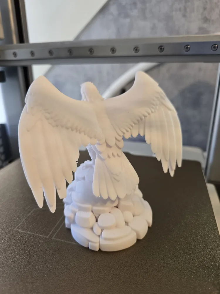 Eagle on the rocks by L0ngdragon MakerWorld: Download Free 3D Models