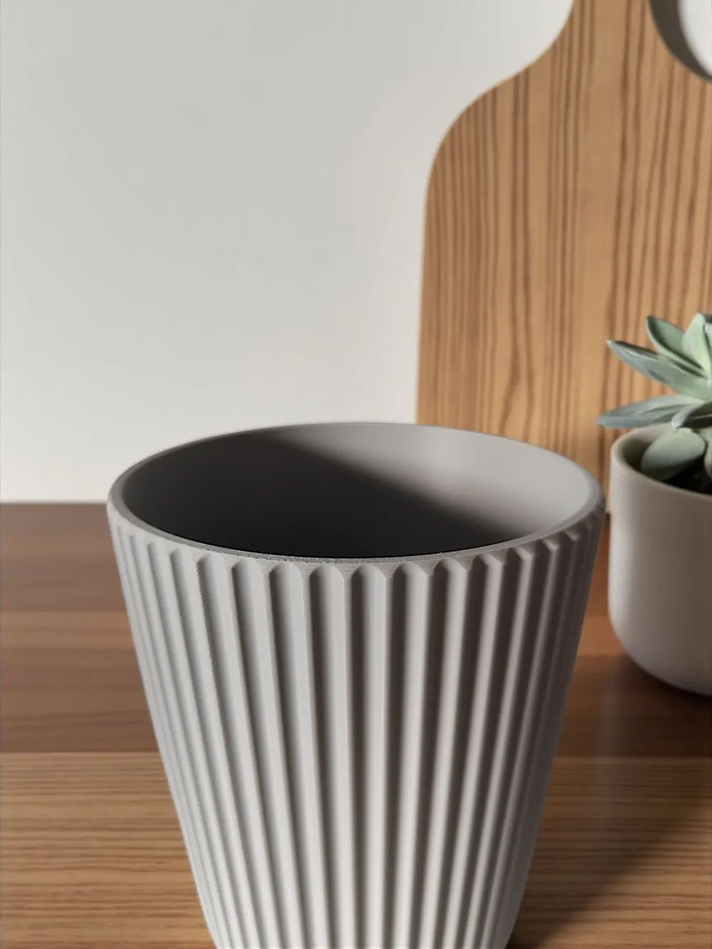 Modern ribbed kitchen utensil holder - Free 3D Print Model - MakerWorld