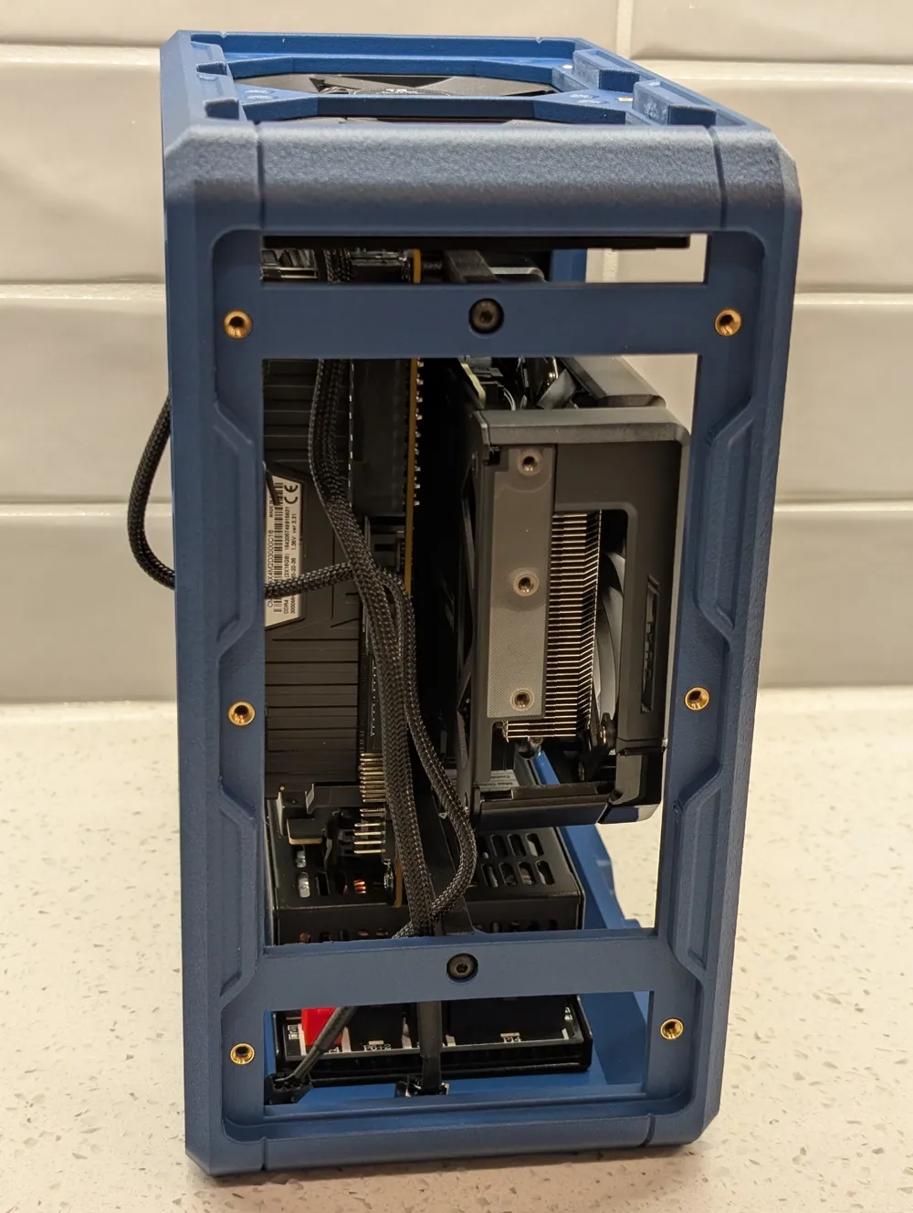 ITX Case - SFF Case - PC Case - 7L Case - Free 3D Print Model - MakerWorld