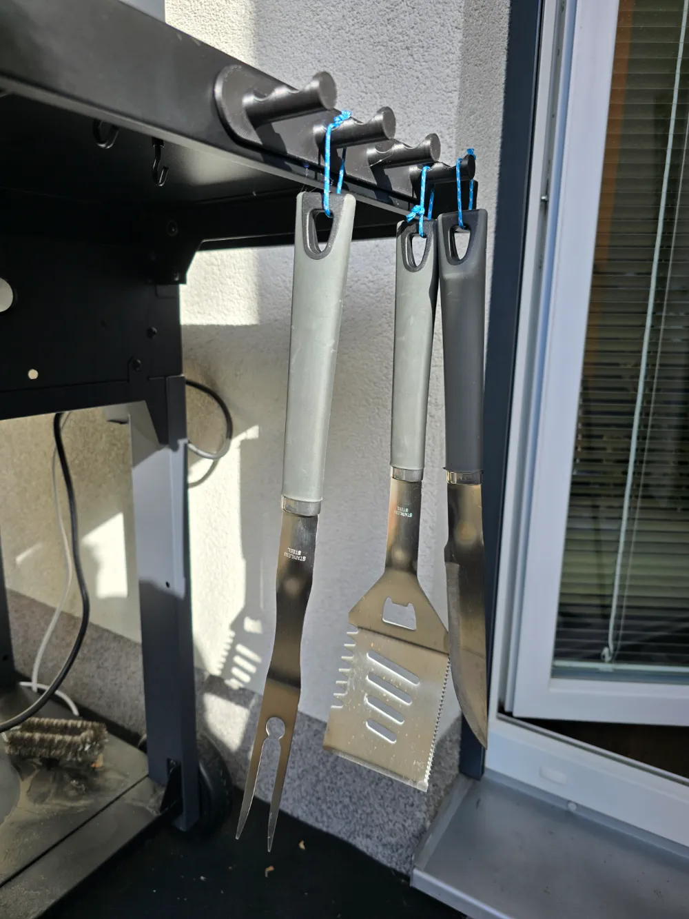 Grill utensil holder/hanger/hook by PiTRiS - MakerWorld