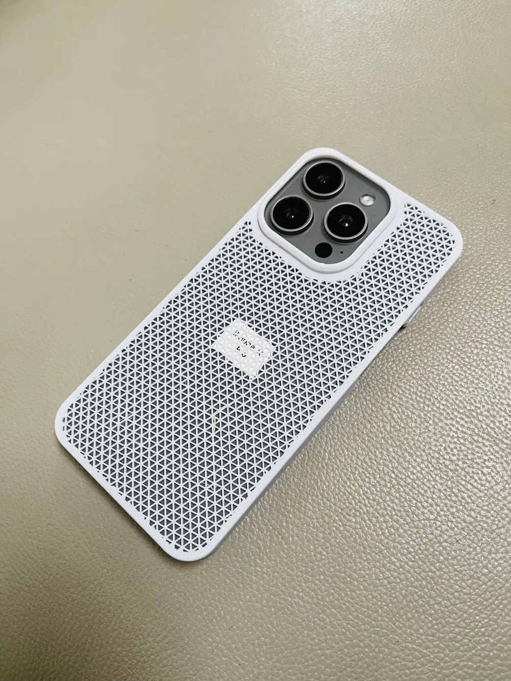 iPhone 16 Series 1mm Phone Case - Free 3D Print Model - MakerWorld