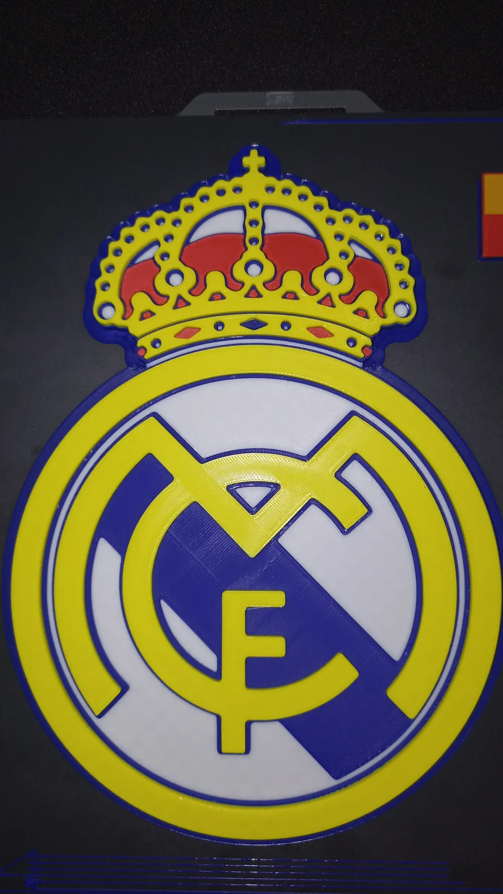 Escudo del Real Madrid FC con base - Modelo de impresión 3D gratuito ...