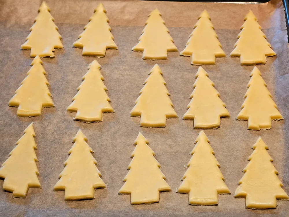 Xmas Tree Cookie Roller Cutter Remixed By Ax 3d MakerWorld xmas-tree-cookie-roller-cutter-remixed-by-ax-3d-makerworld