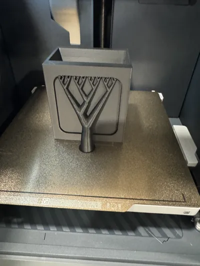 Square Card Reader - Stand / Holder by Canadian Gamer MakerWorld ...