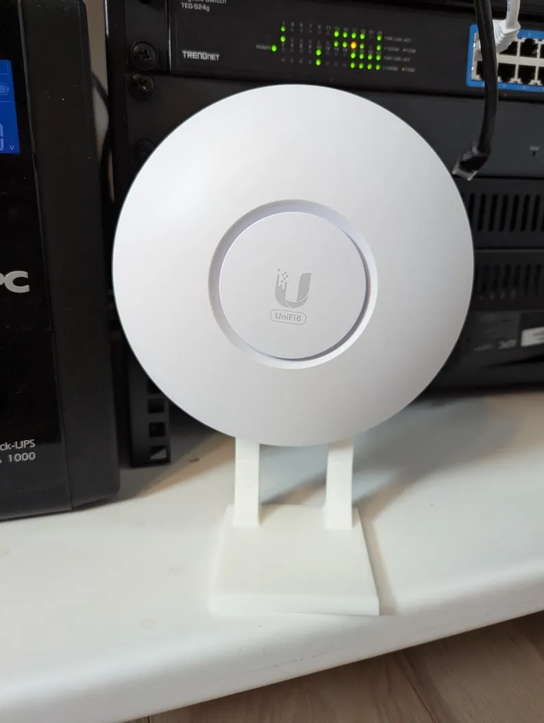 Ubiquiti Universal Wifi Access Point Desk Mount by MasterBuilder ...