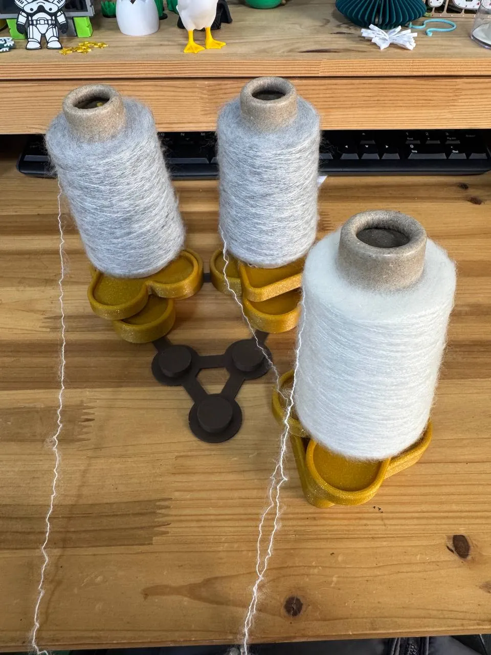Yarn Spinner Plate for 3 Yarns by user_387818775 MakerWorld: Download ...