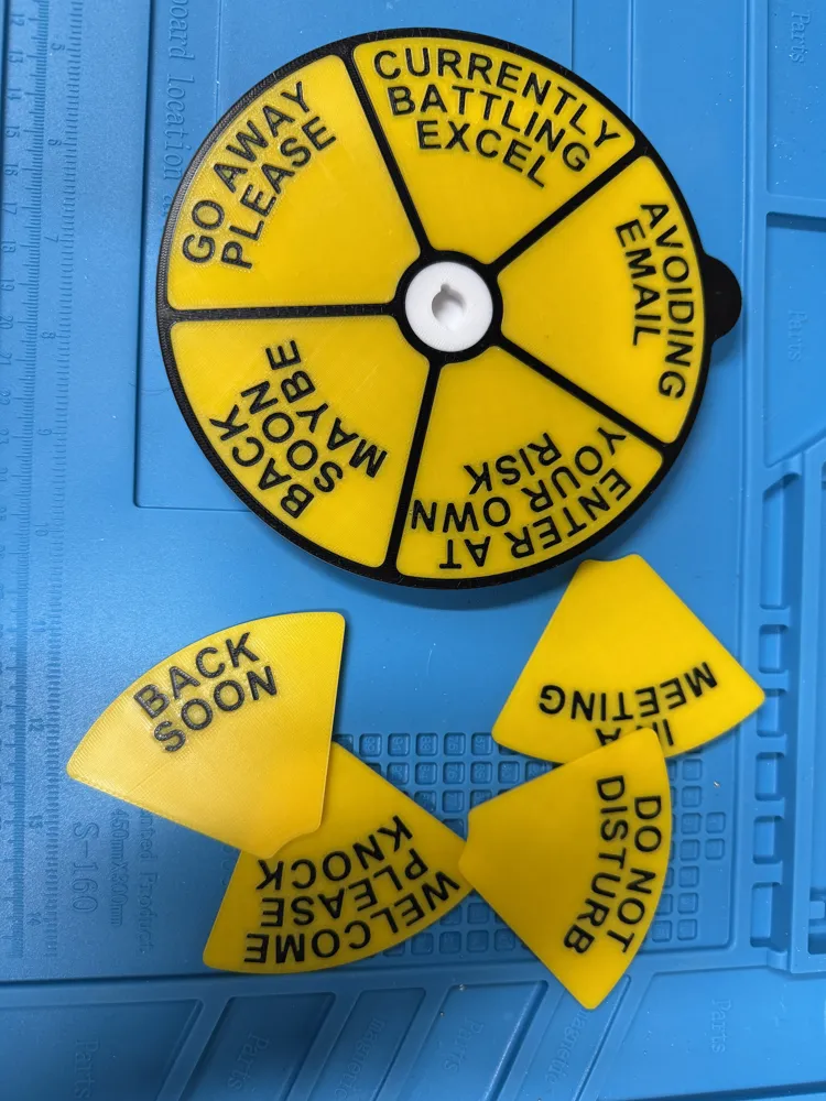 Office Status Door Sign by Dio MakerWorld: Download Free 3D Models