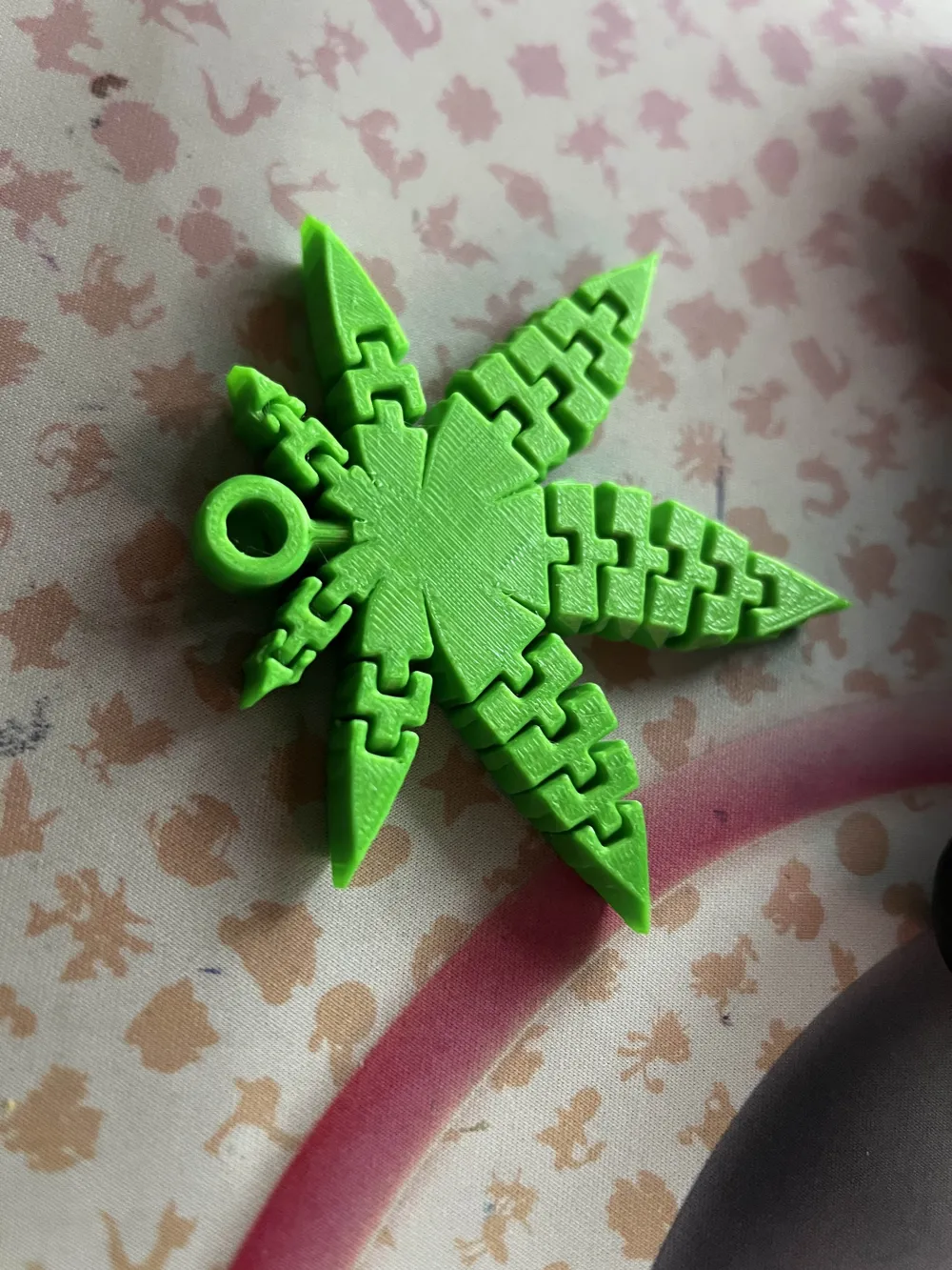 Flexi weed - Free 3D Print Model - MakerWorld