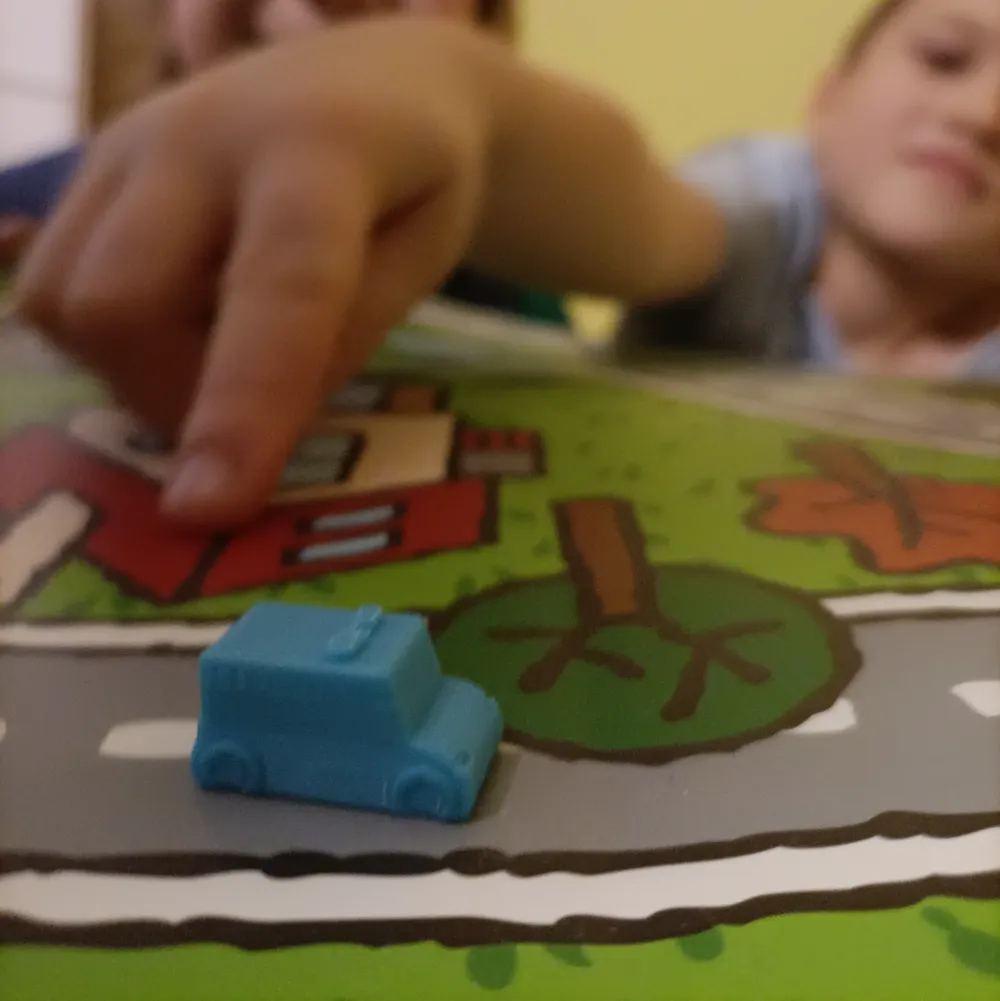 Magnetic toy car - Hand-Eye Coordination toy by pyog3d - MakerWorld