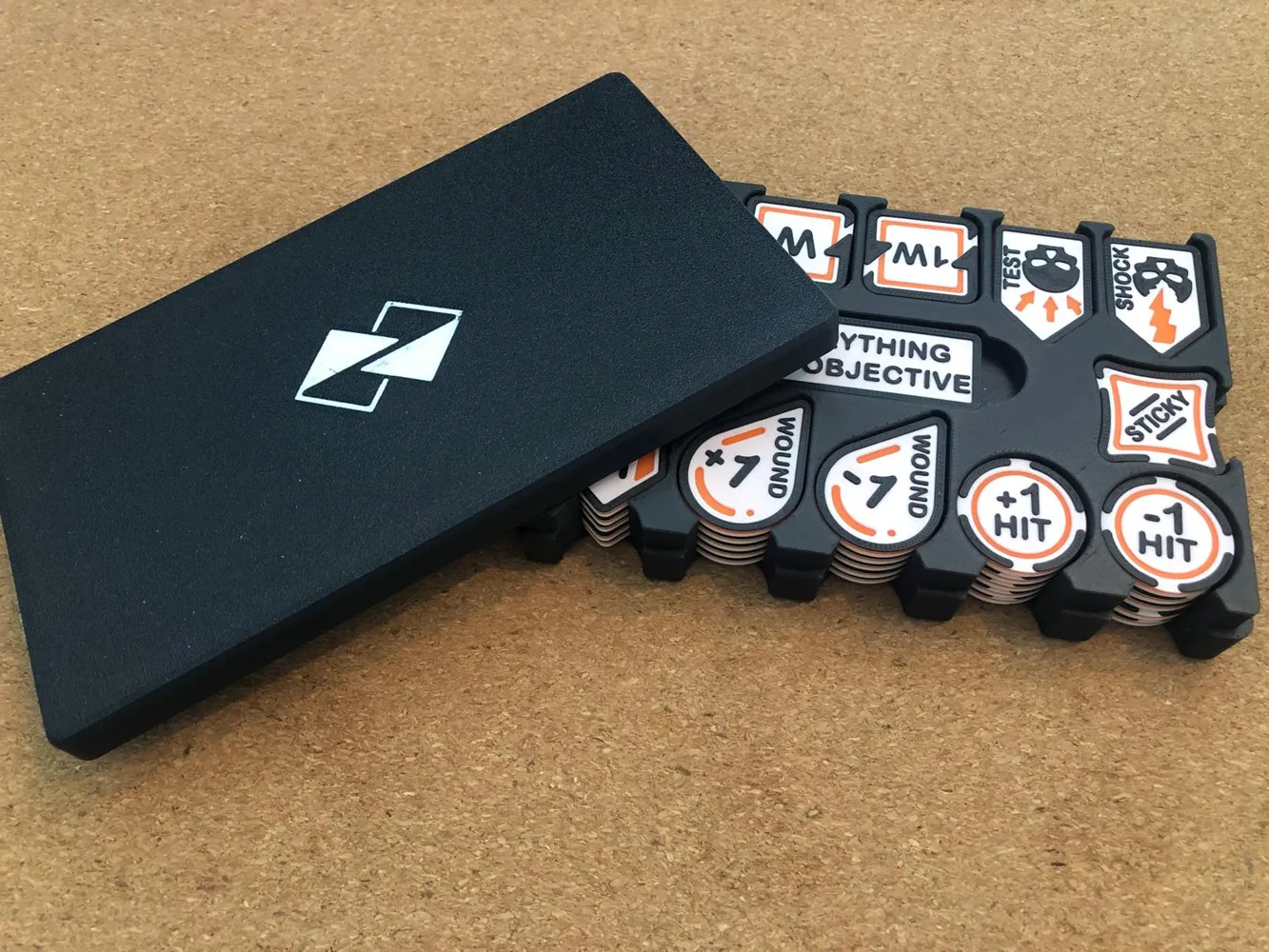 War-Hammer Reminder Tokens V2 -Incl. Travel Box V2 by Loch MakerWorld ...