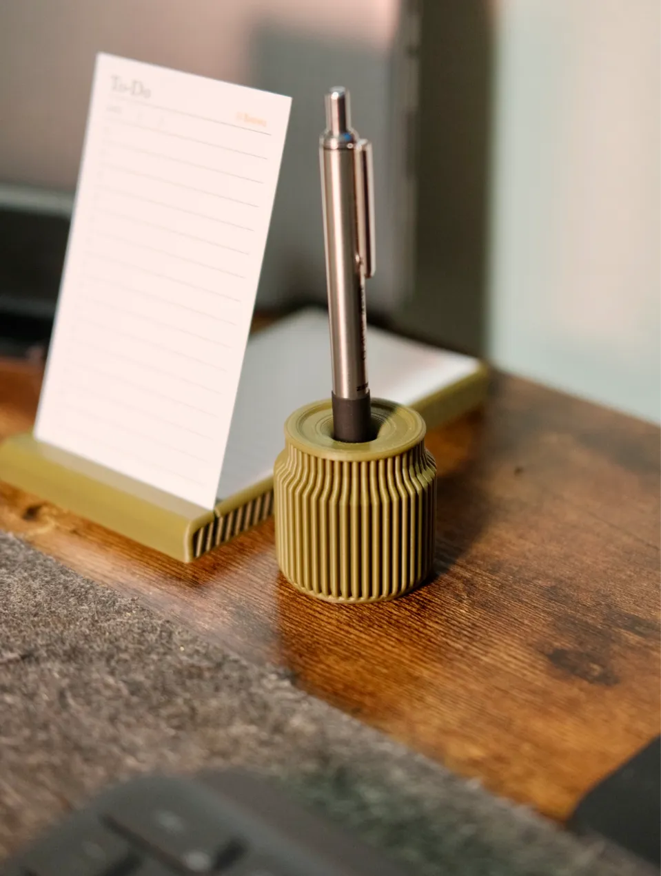 Desk Pen Stand by Alfonzo MakerWorld: Download Free 3D Models