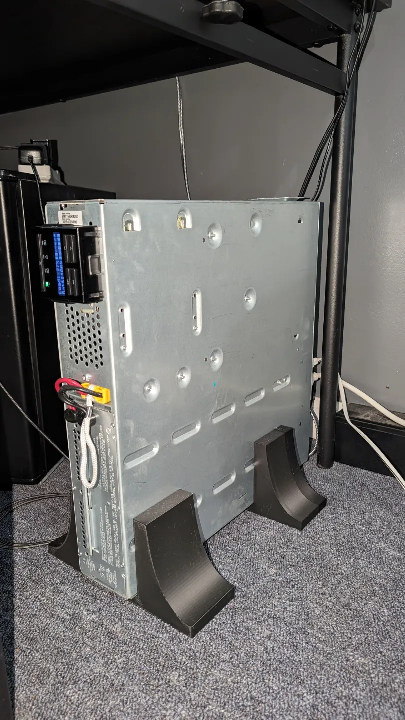 2U APC UPS Vertical Stand by avitone55 - MakerWorld