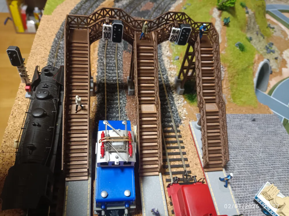 Mr HO Scale Double Footbridge - Free 3D Print Model - MakerWorld