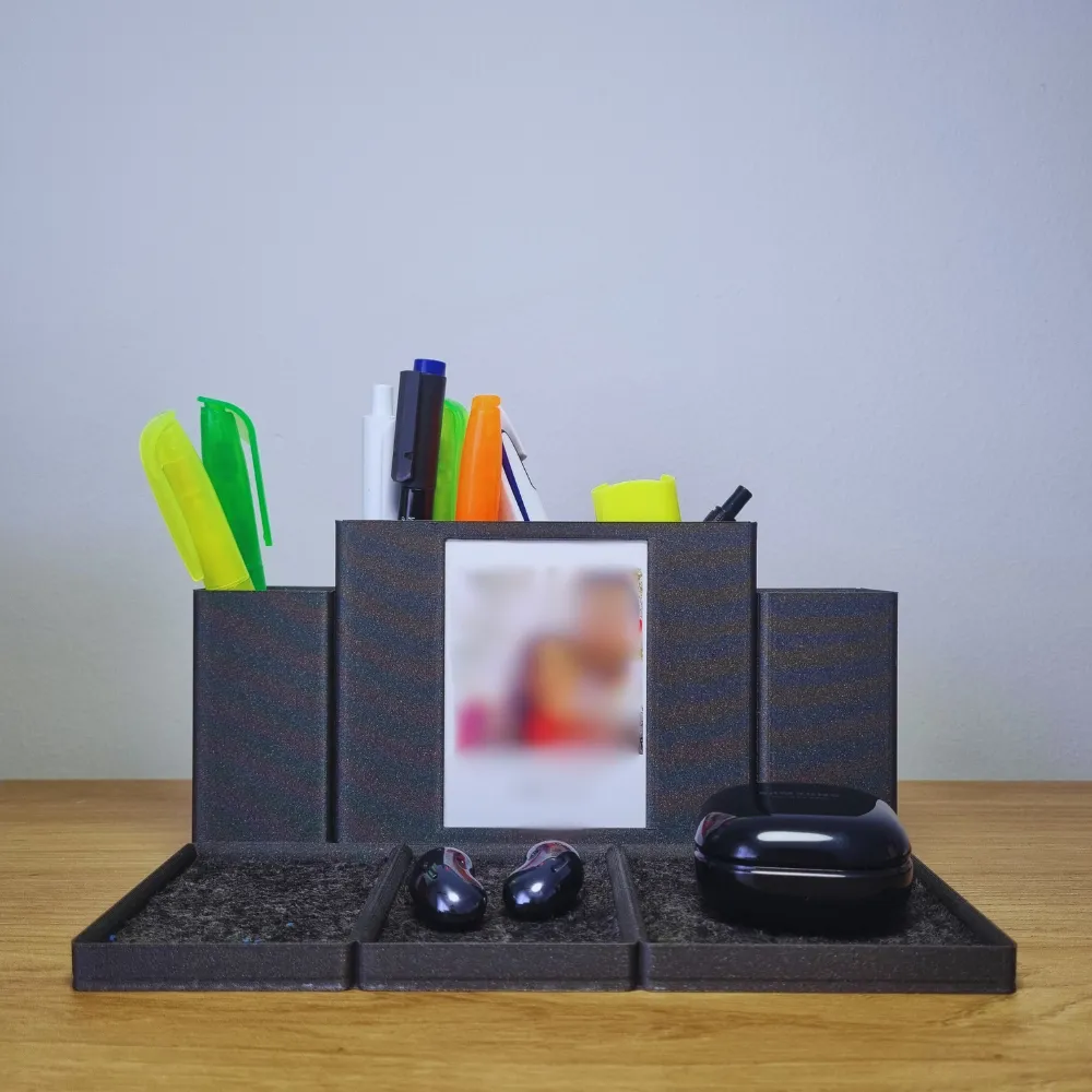 Desktop Pencil Organizer with Photo Frame by saya3design - MakerWorld