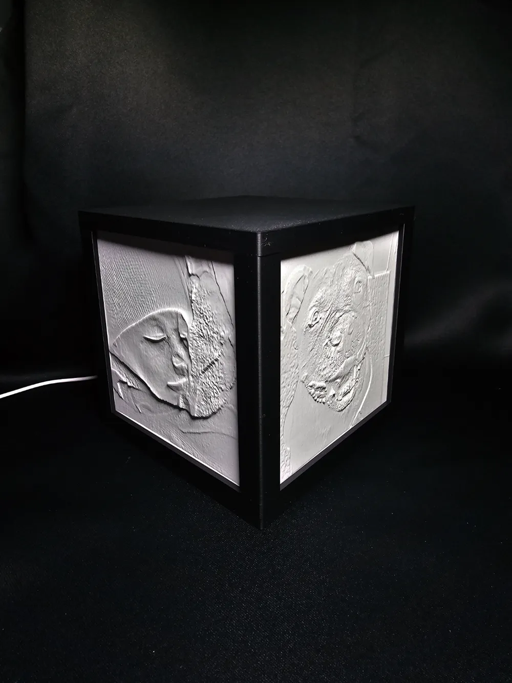 Lithophane Box for led lamp kit 001 by Tipicard - MakerWorld