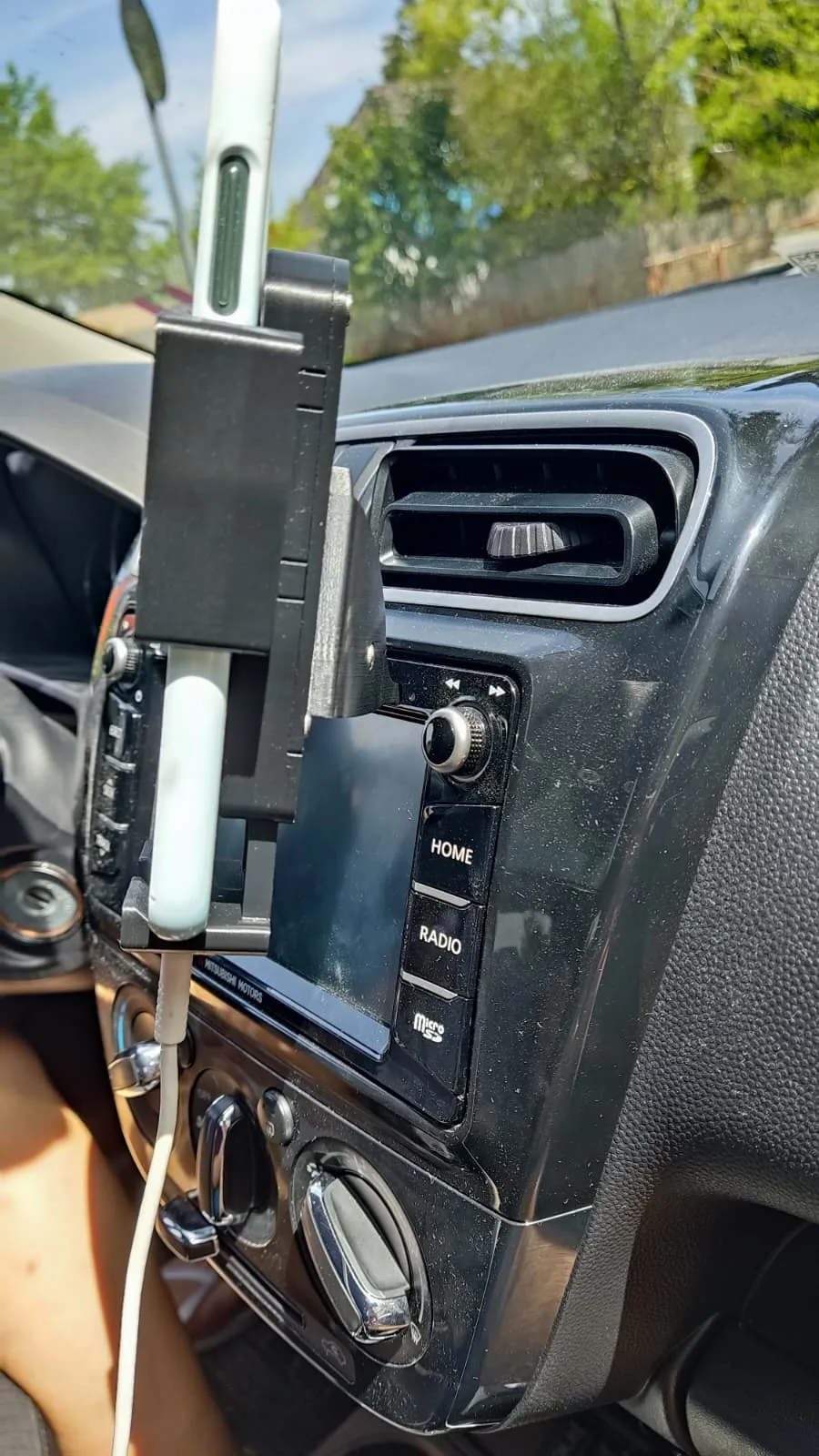 CD-Slot smartphone holder - Car Smartphone Holder - Free 3D Print Model ...