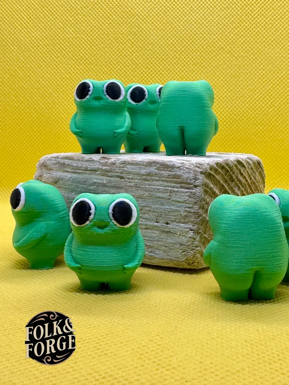Standing Happy Butt Frog by Folk & Forge MakerWorld: Download Free 3D Models