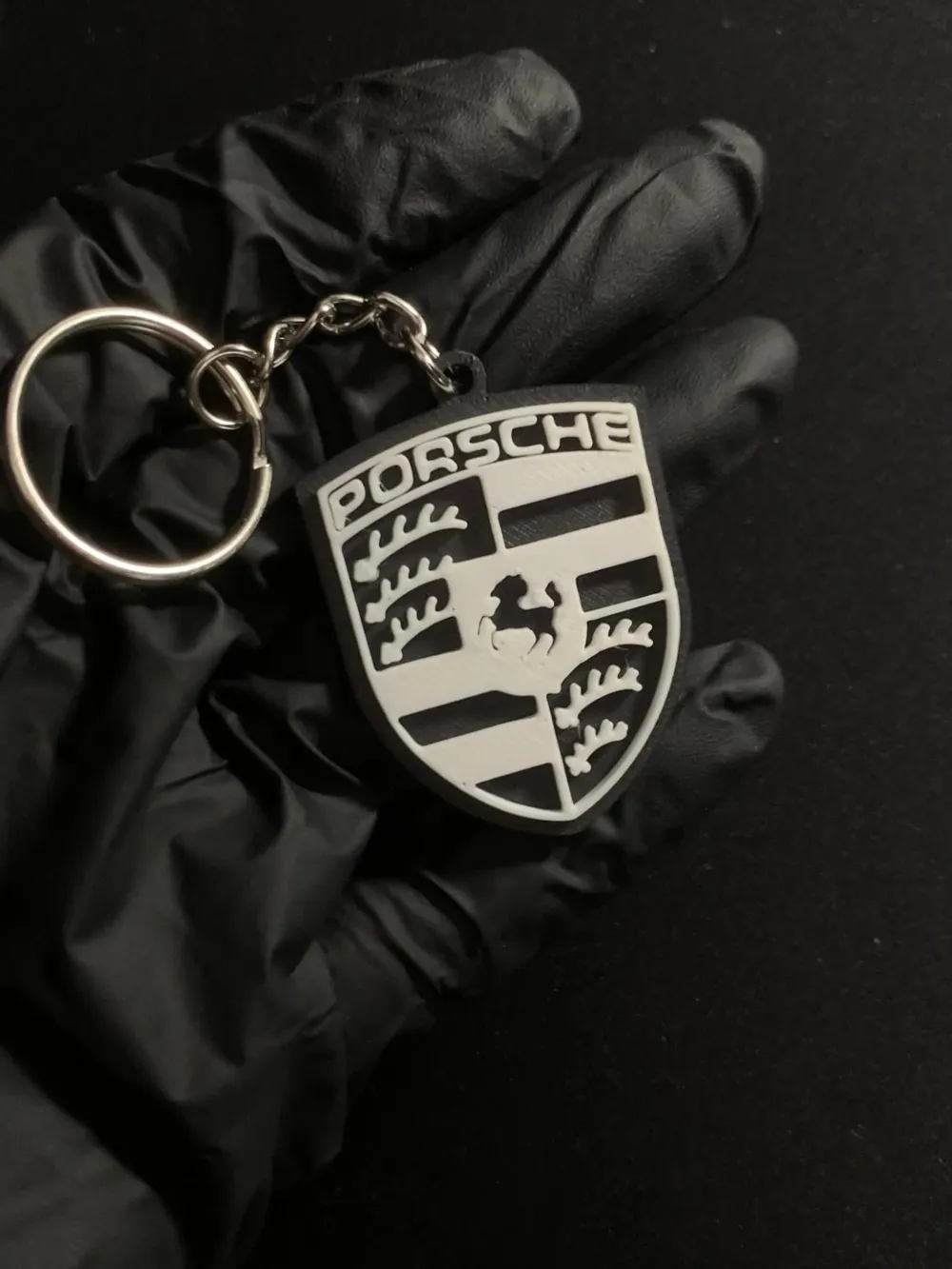 PORSCHE KEYCHAIN by FORMASTAMPAMakerWorld: Download Free 3D Models