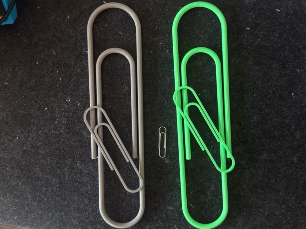 Giant Parametric Paper Clip - Free 3D Print Model - MakerWorld