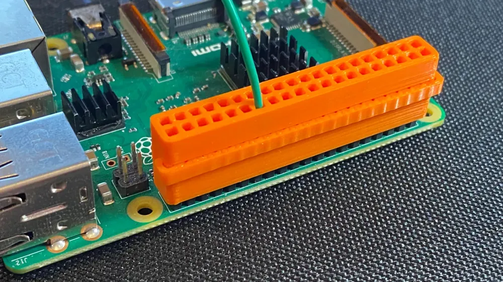 RaspberryPi 40 pin dupont connector by Joseph Prüsa - MakerWorld