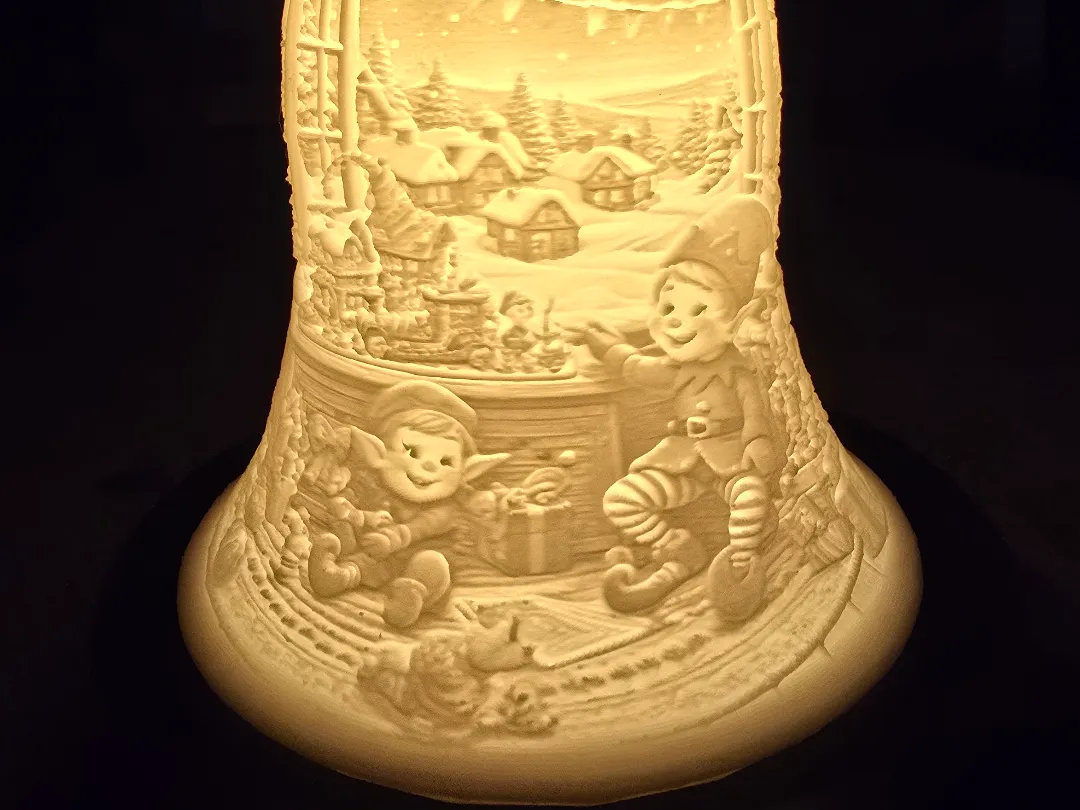 光刻画铃铛 精灵工坊 小矮人 圣诞 来自 saarfriesen MakerWorld：免费下载 3D 模型