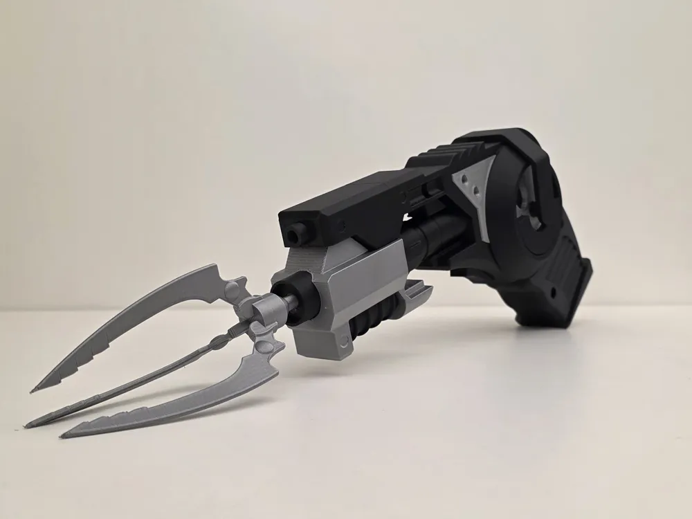 Batman Arkham Origins Grapple Gun by Amon_etMors MakerWorld: Download ...