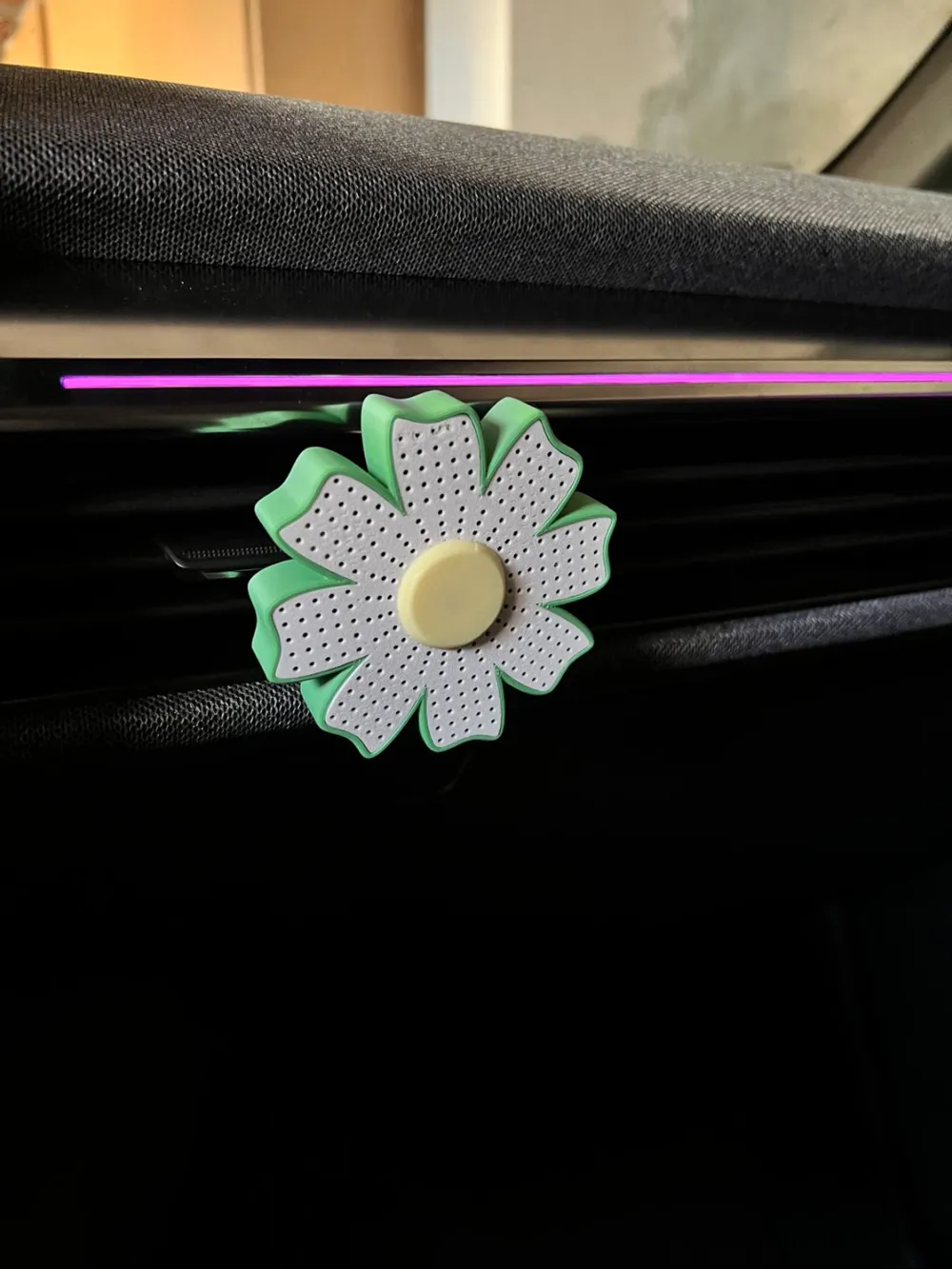 AirScent Car Daisy by 3D_Go - MakerWorld