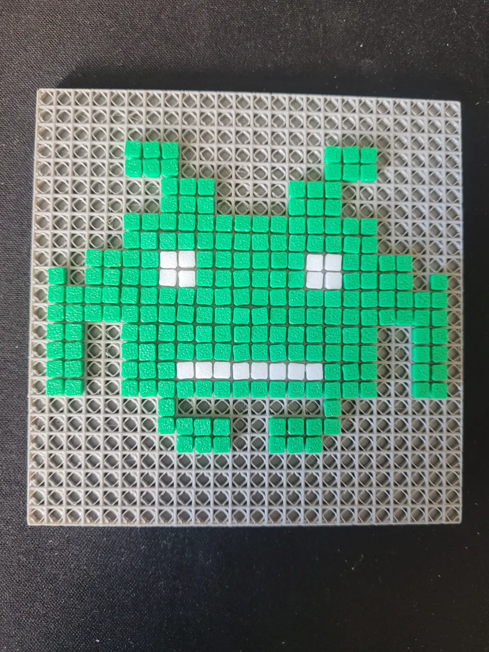 Space invaders pixel art by Nailuor13 - MakerWorld