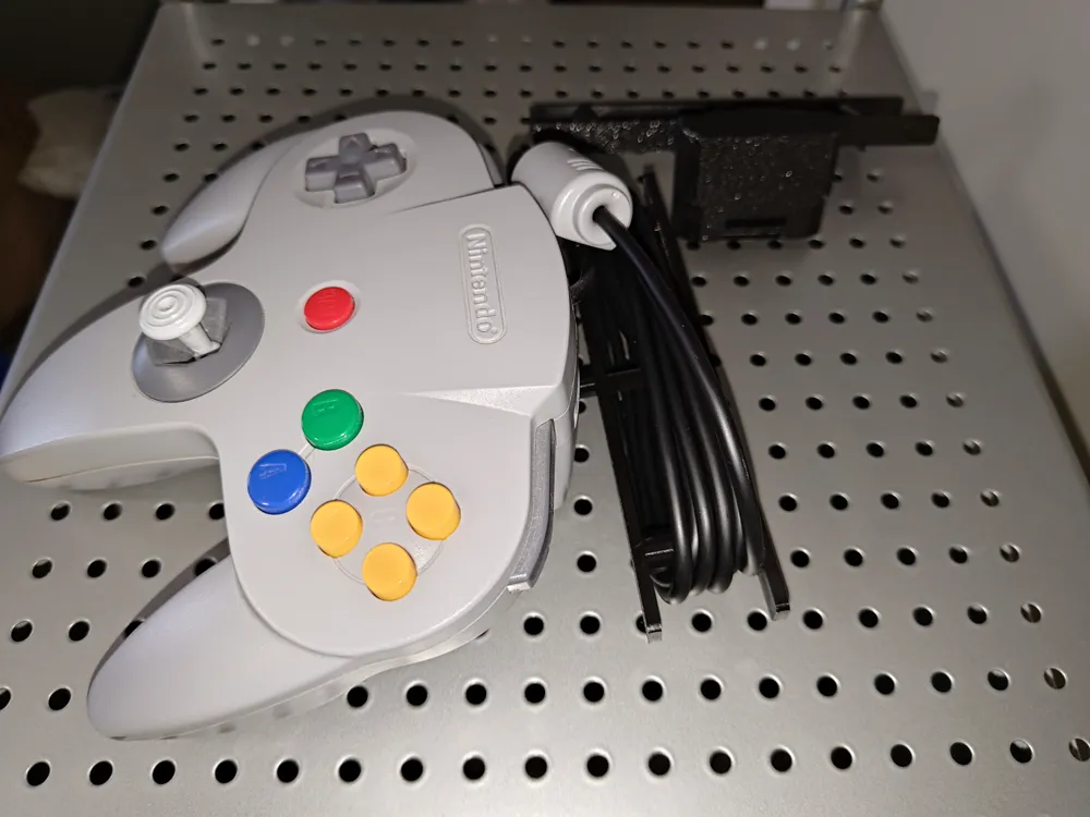N64 Controller Pack Dust Cover with Cable Wrap Remixed by ...
