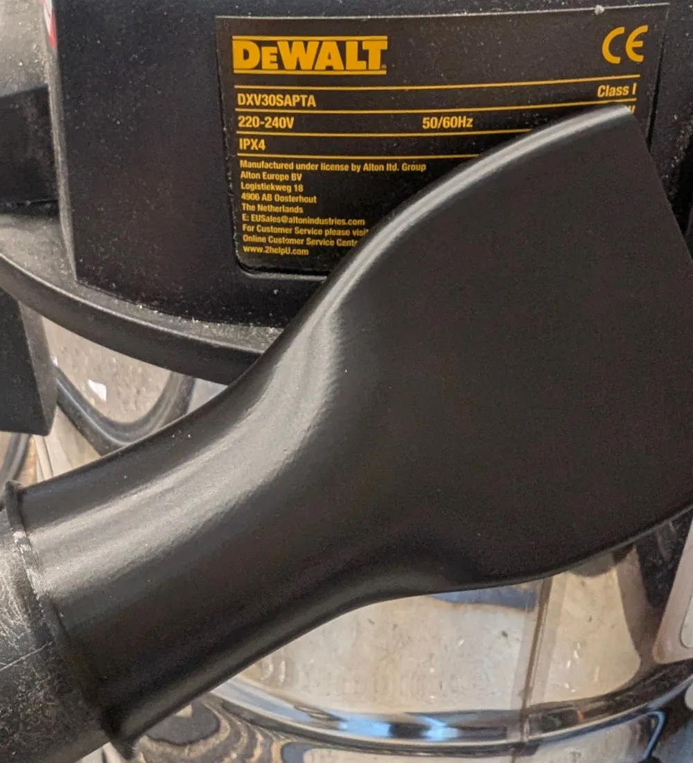 DeWalt / 45mm Shop Vac Wide Slot attachment by SpaghettificationStation ...