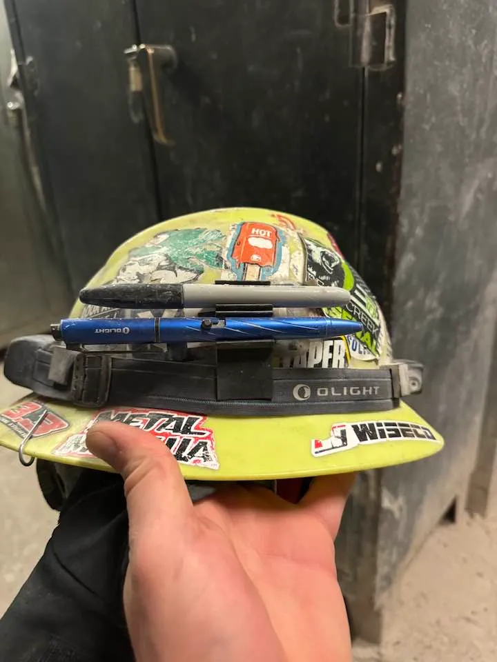 Hard Hat Pen Clip by Cody Davis - MakerWorld