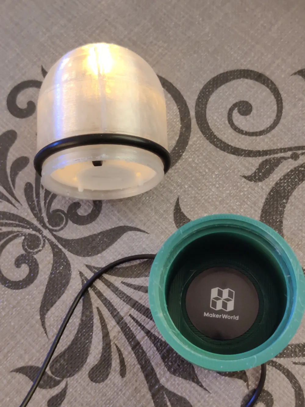 Outdoor Lamp (with container) by Bea Res MakerWorld: Download Free 3D ...