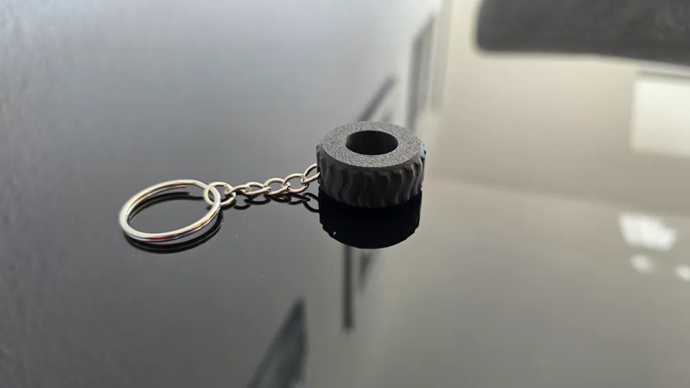 Tire keychain by mixersnk - MakerWorld