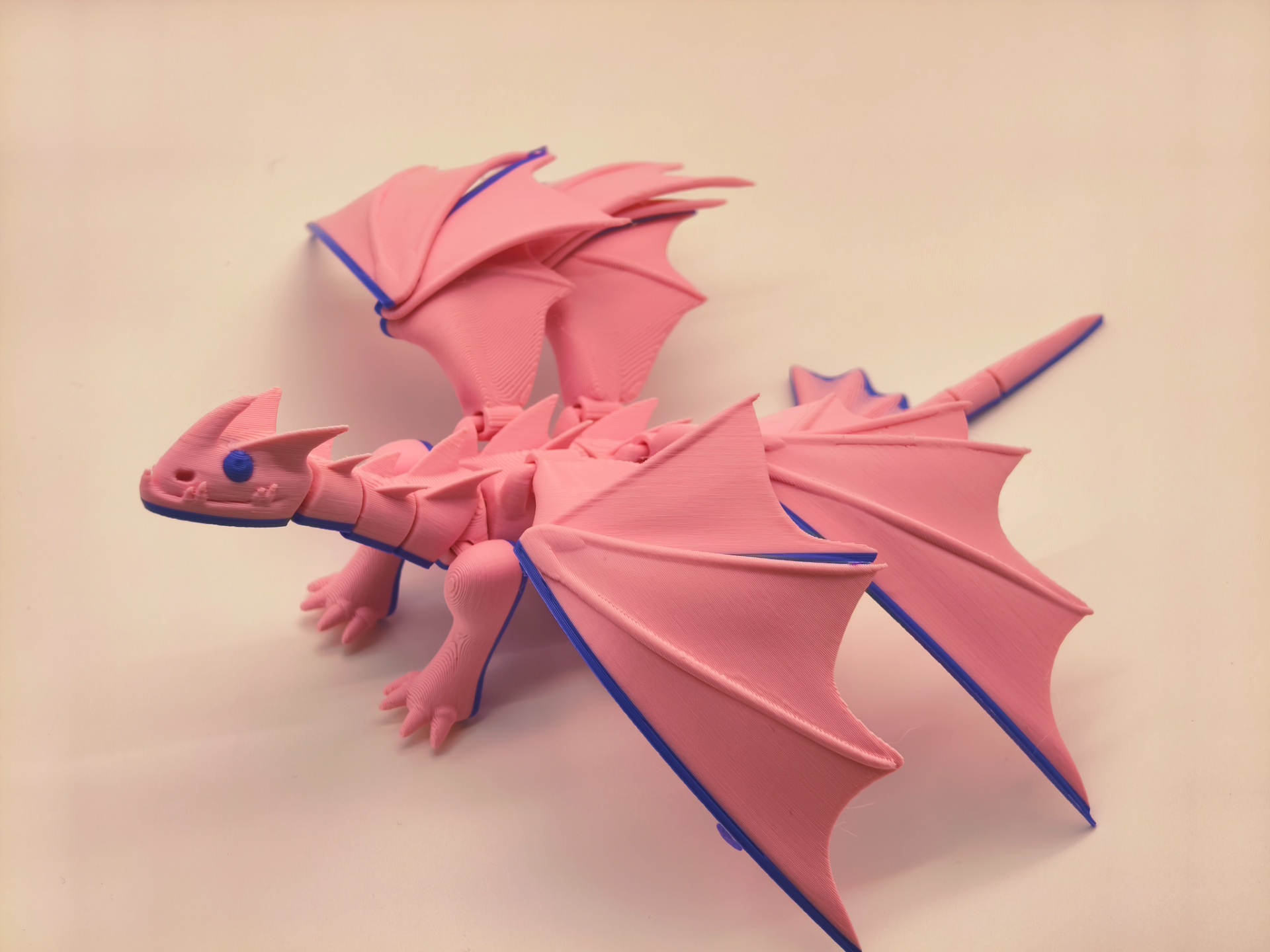 How to Train Your Dragon Night Fury, double-winged dragon, no supports ...