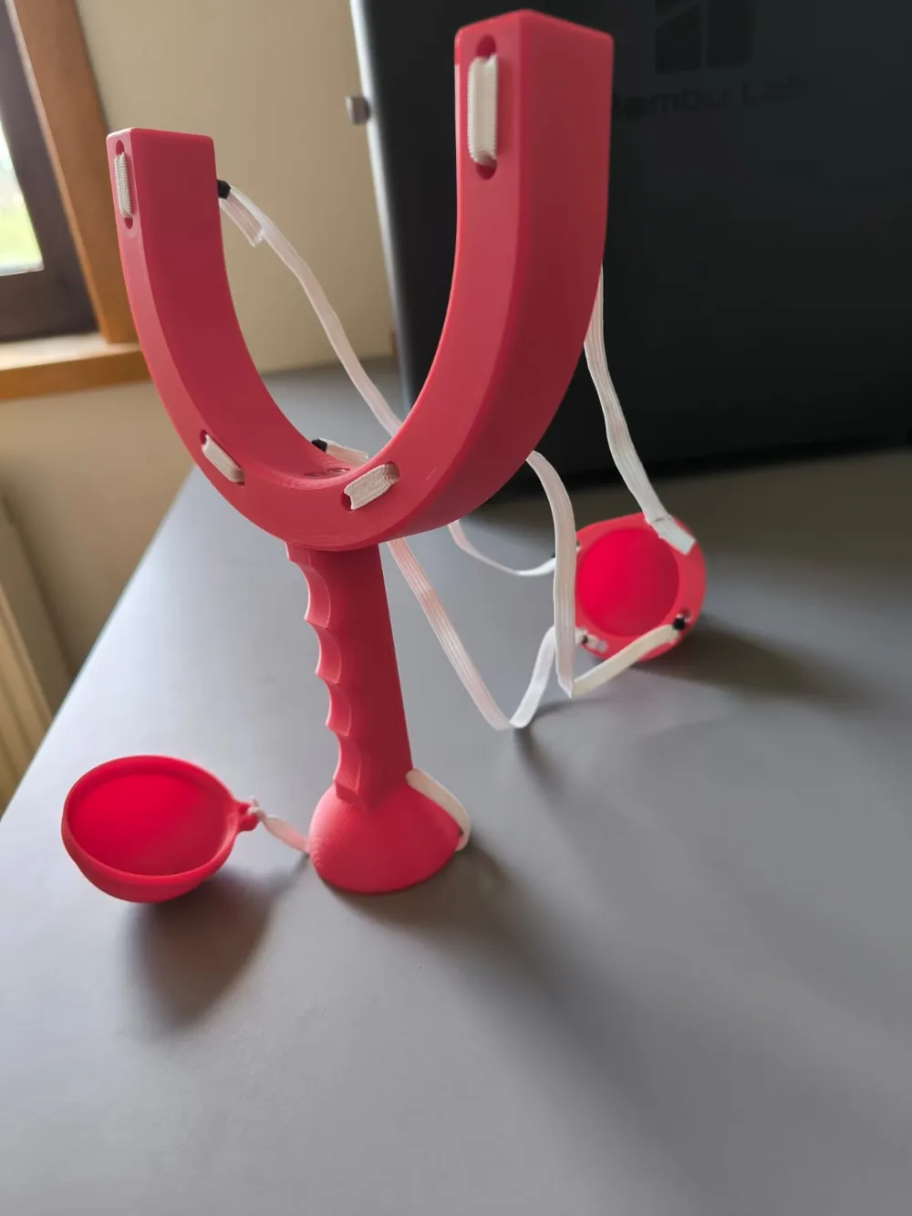 Snowball Slingshot With Snowball Making Cup - Free 3D Print Model ...