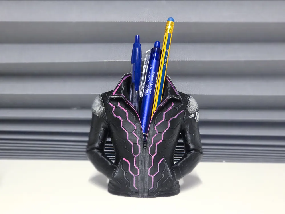 Cyberpunk Jacket Pen Pot (Male and Female Version) - Free 3D Print ...