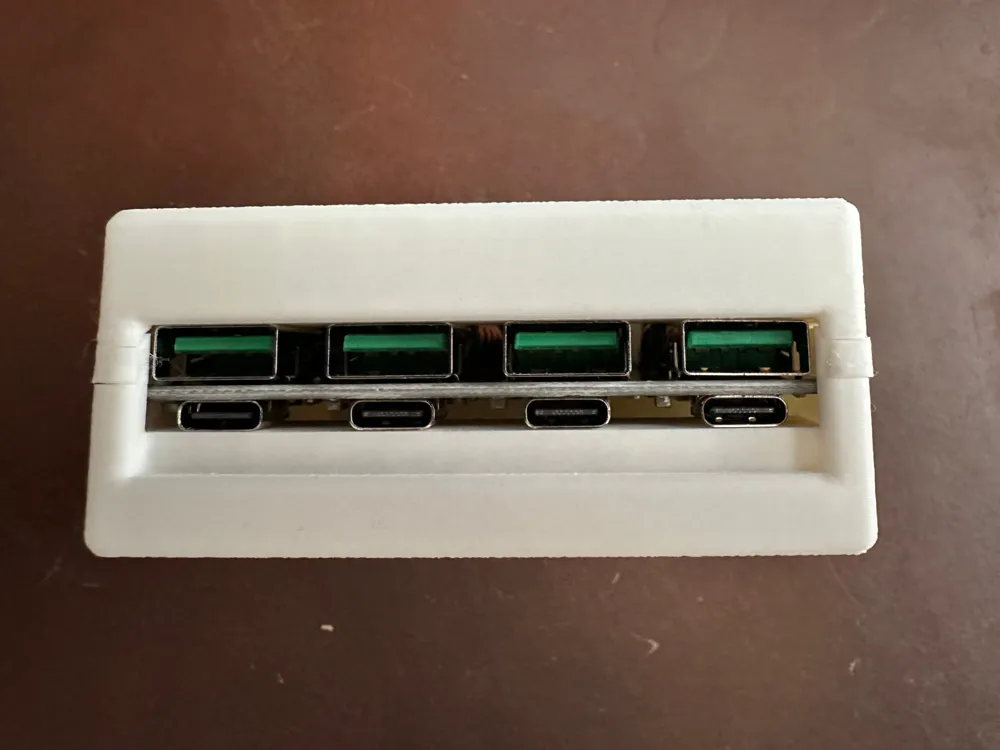 SW3518 4 ports USB charger Case by sf.info MakerWorld: Download Free 3D ...