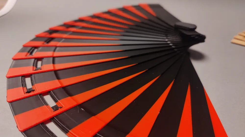 Hand Fan - Collapsible - Print in Place! by YogiTech MakerWorld ...