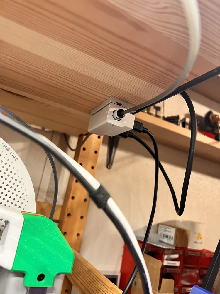 AMS Hub - A1 Series screw-on holder by Rabbit_Ost MakerWorld: Download ...