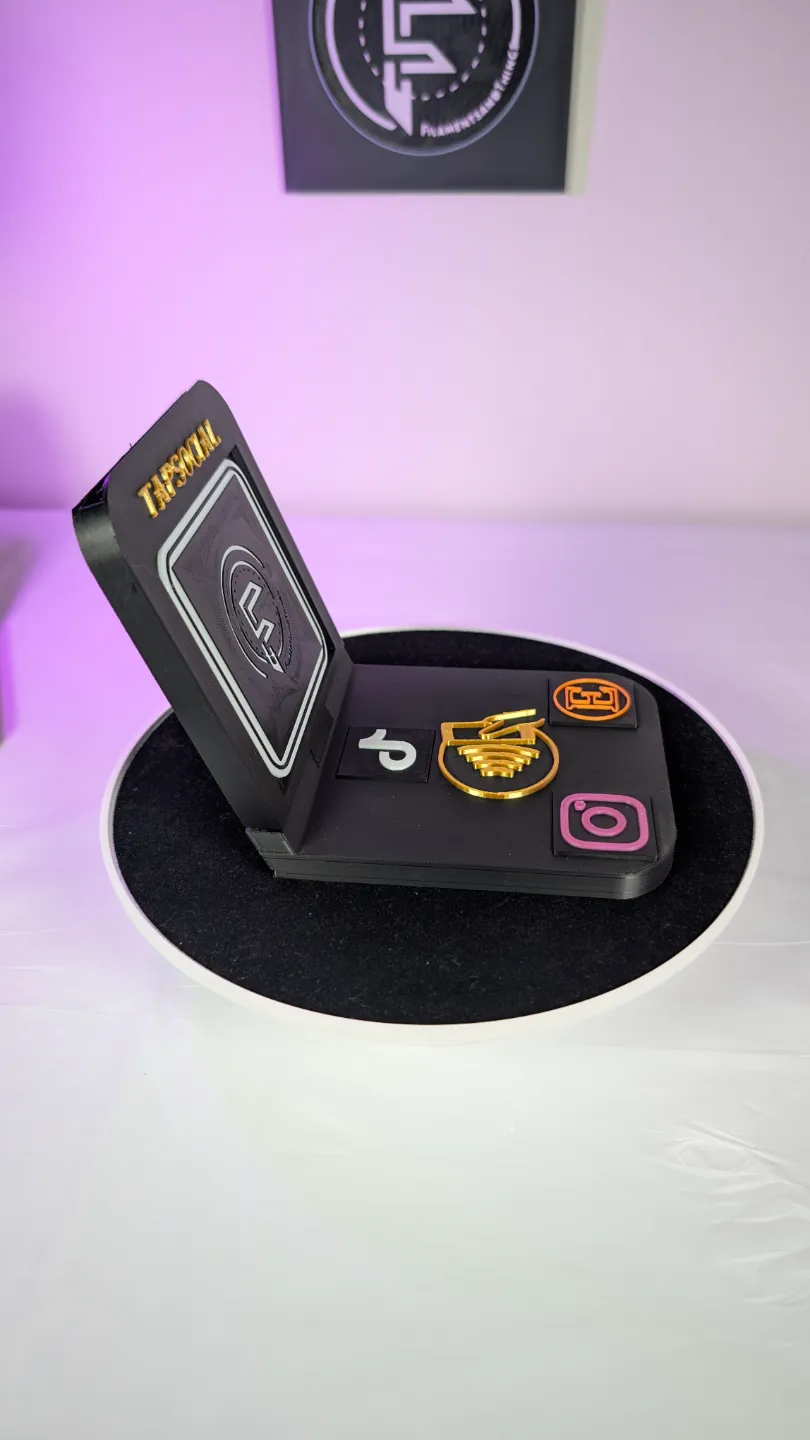 Customizable Social Media NFC Stand 3, with blank by filamentsandthings ...