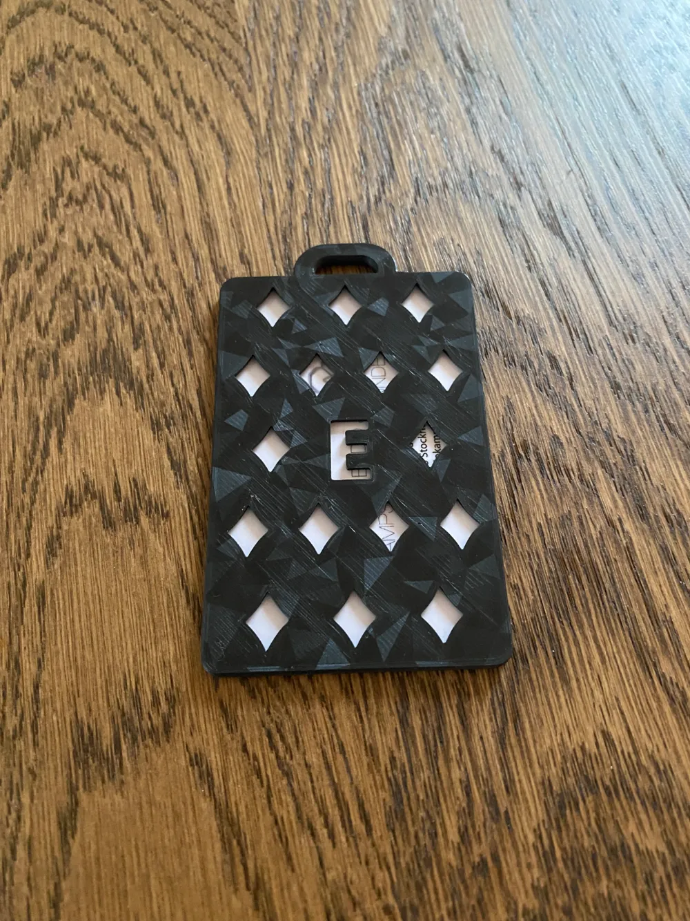 Porta-DNI Personalizable con Letras por Jonas Gartner - MakerWorld